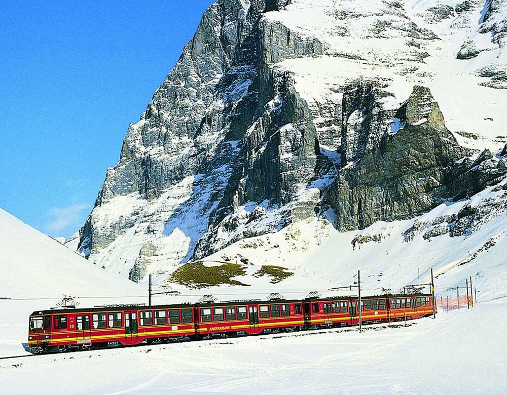 Interlaken & Jungfrau Express in Winter | GreatRail.com